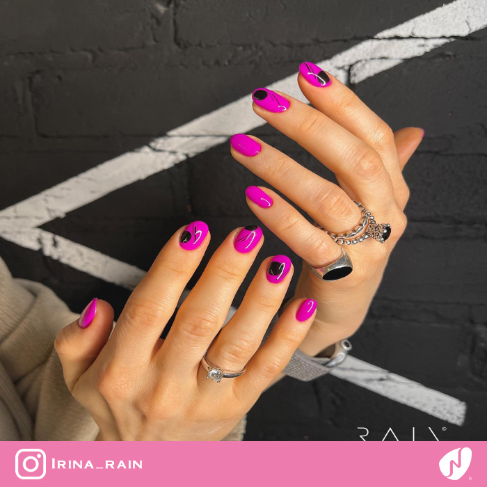 Geometric Nail Design Ideas