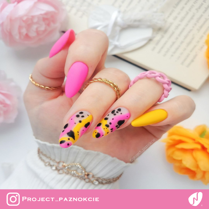 Abstract Nail Design Ideas