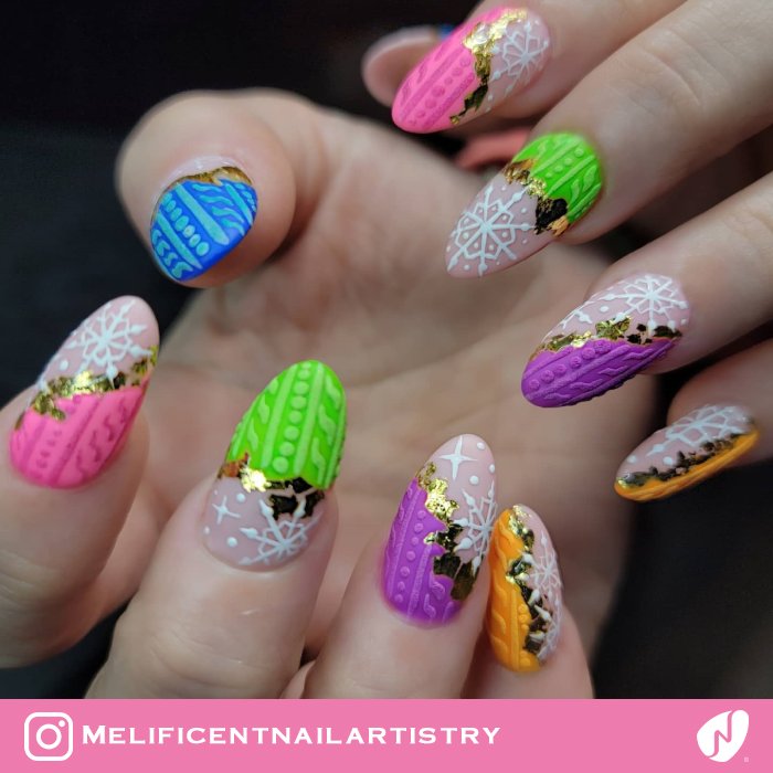 Winter Sweater Nails